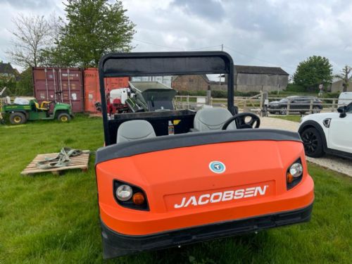 New and Used Jacobsen Truckster, Turfco 1550 Top Dresser, Gambetti 600L ...