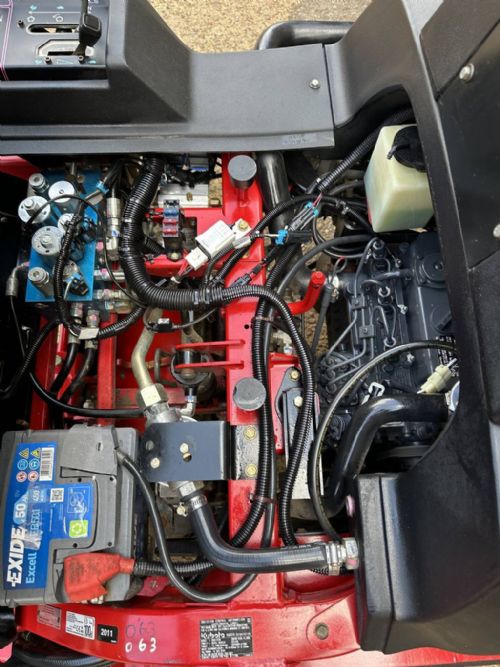 New and Used Toro Greensmaster 3250-D Triple Greens mower with for sale ...